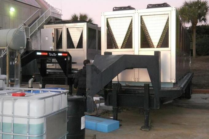 Screw Type Water Cooled 120kw Glycol Water Chiller